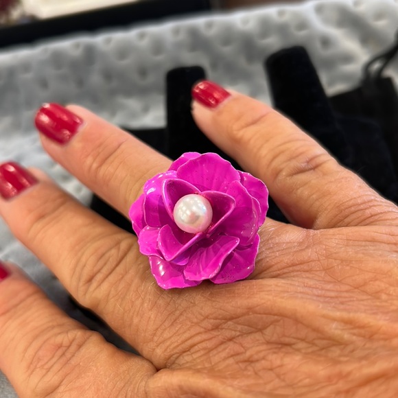 Vintage | Jewelry | Vintage Hot Pink Enamel Metal Pearl Flower Ringsz 8 ...